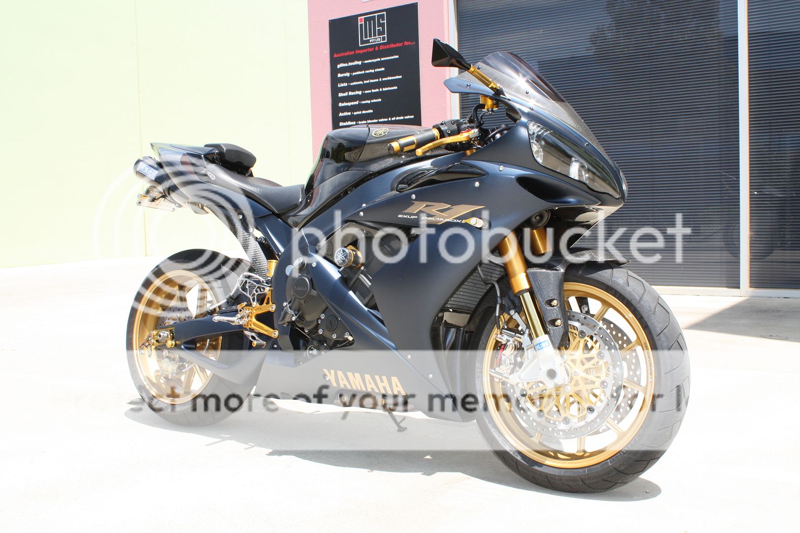 Bike of the Year 2011 Winner | Yamaha R1 Forum: YZF-R1 Forums
