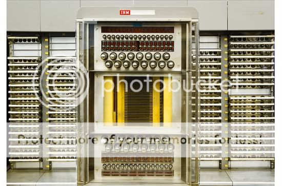 Những chiếc máy tính trên thế giới qua 70 năm | Viết bởi Lâm Vũ Phong